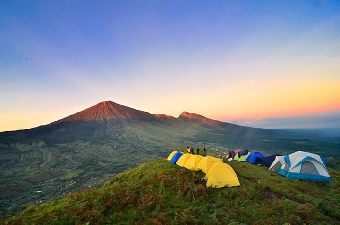 2D-1N Hiking and Camping Pergasingan Hill Sembalun - Let's Go Rinjani